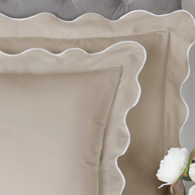 Scallop Edge Bed Set - Duvet Sets - Barbours